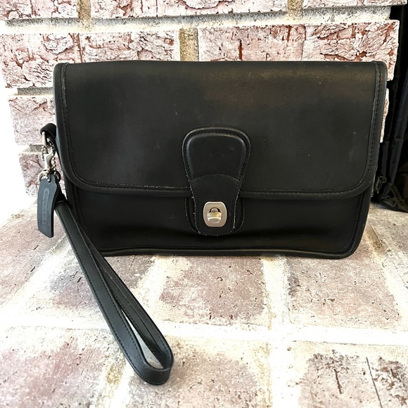 Coach | Bags | Coach Vintage Mens Turnlock Clutch No 9832 | Poshmark